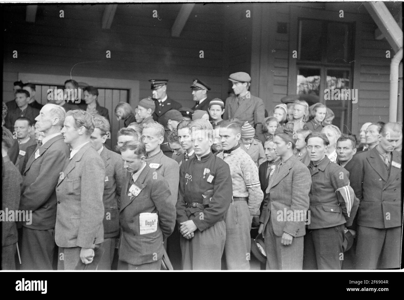 Norwegian prisoners, released from the Nazi detention camp Grini after ...