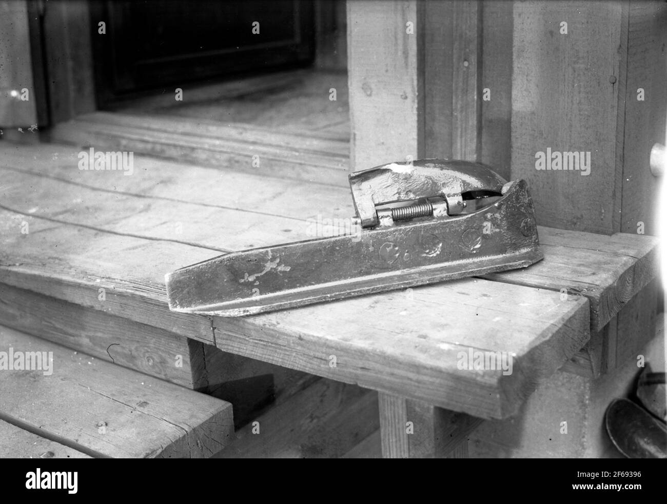 Sled shoe hi-res stock photography and images - Alamy