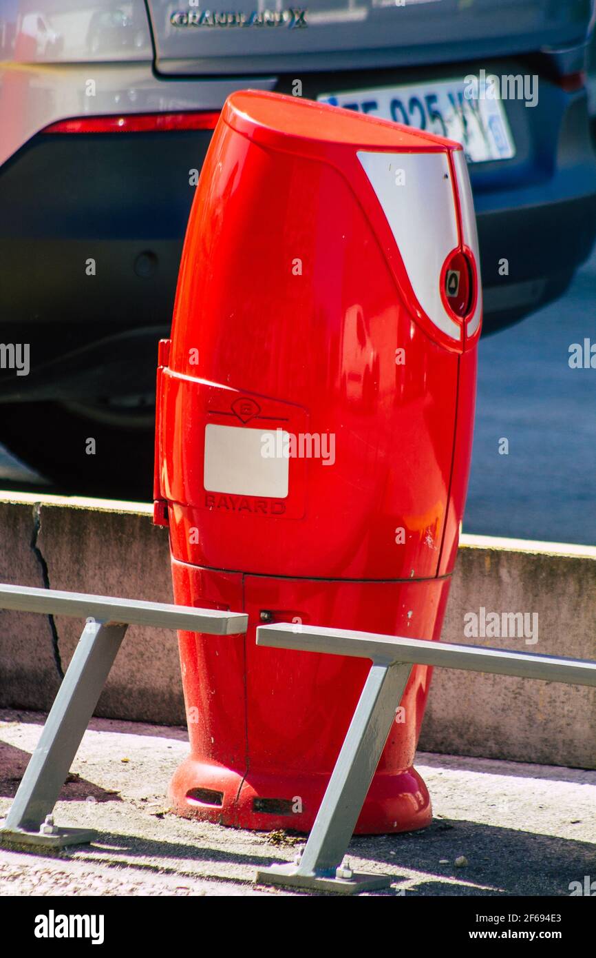 European fire hydrant france hi-res stock photography and images - Alamy