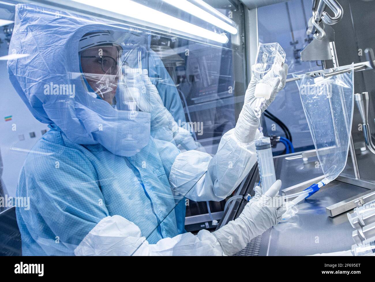 Biontech bioreactor hi-res stock photography and images - Alamy