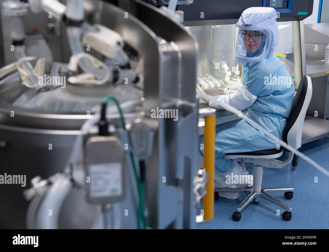 Biontech bioreactor hi-res stock photography and images - Alamy