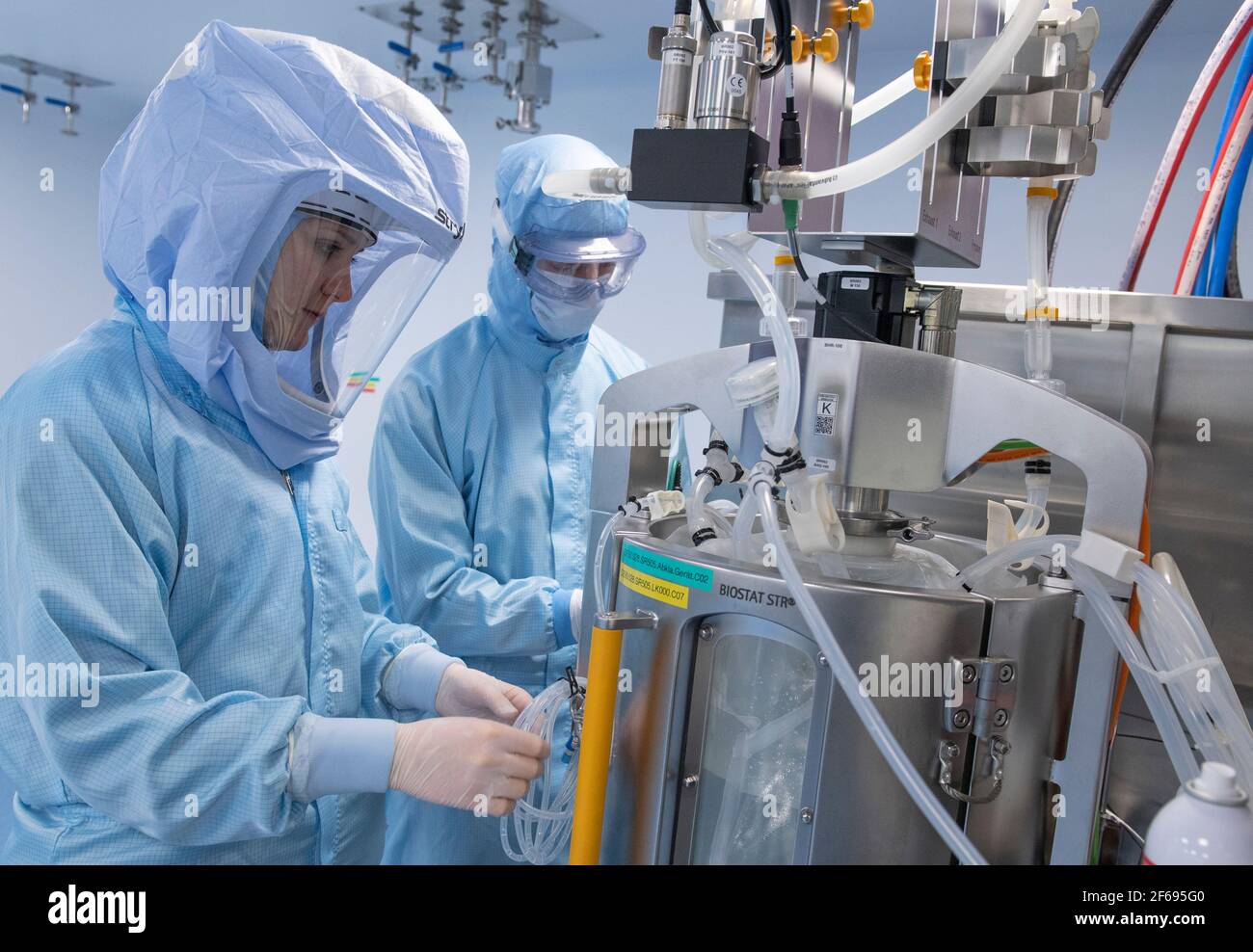 Biontech bioreactor hi-res stock photography and images - Alamy