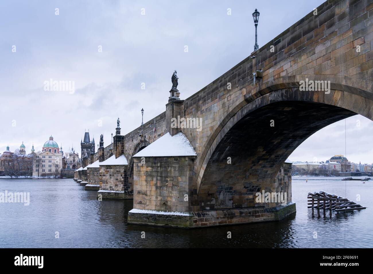 Arch bridges hi-res stock photography and images - Alamy