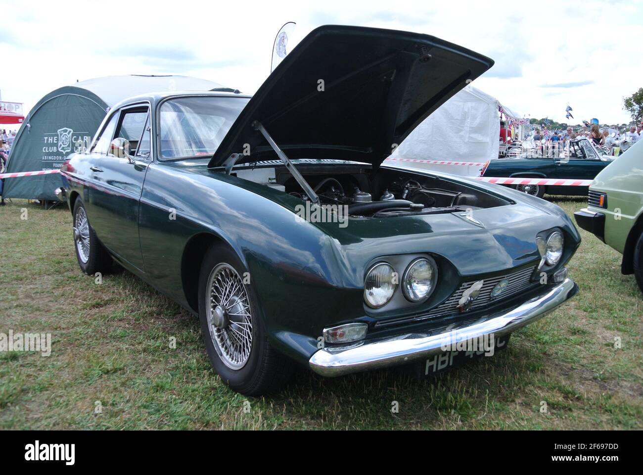 A Reliant Scimitar GT SE4 parked up on display at the English Riviera ...