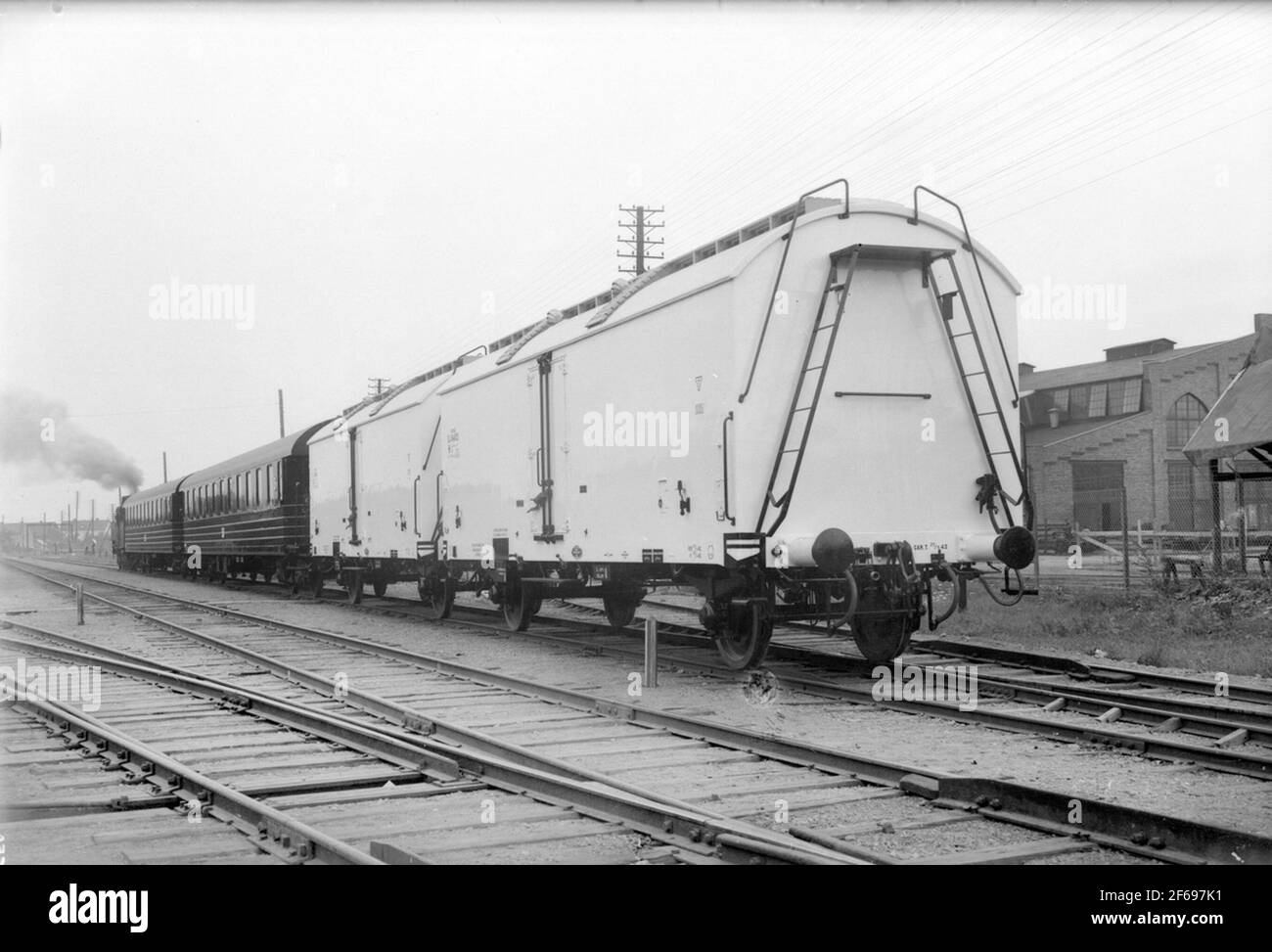Delivery of SJ H 64101 O 64102 and Cars SJ CO8D Stock Photo - Alamy