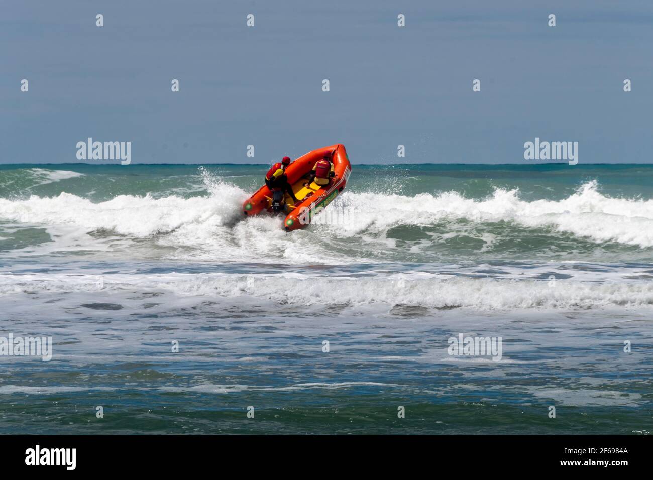 Inflatable surf rescue dinghy hi-res stock photography and images - Alamy