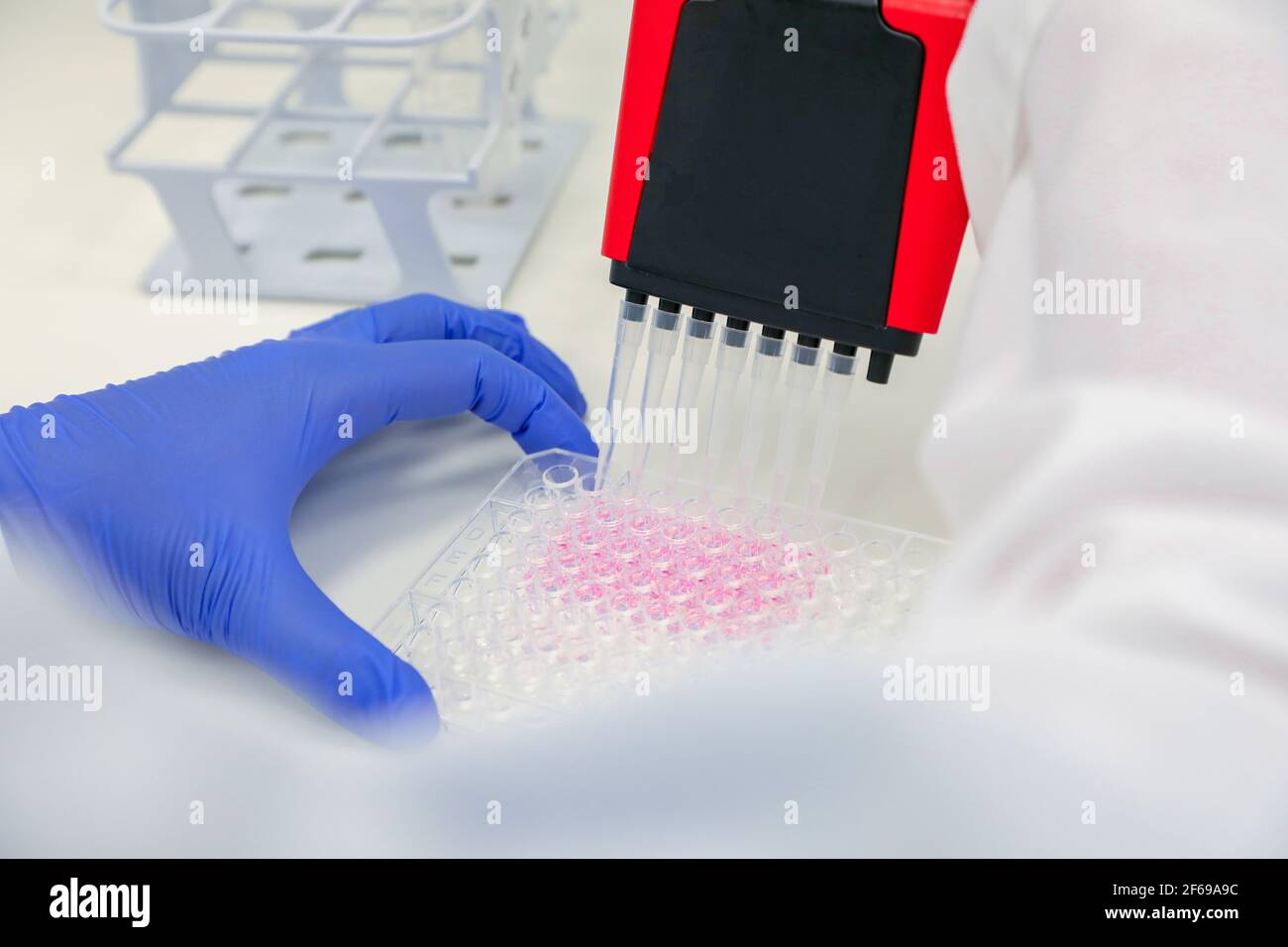 Research lab equipment hi-res stock photography and images - Alamy