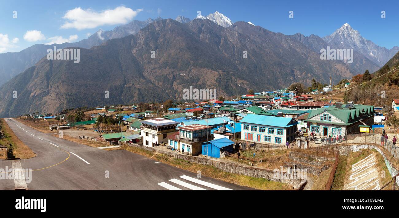 Lukla nepal airport hi-res stock photography and images - Alamy