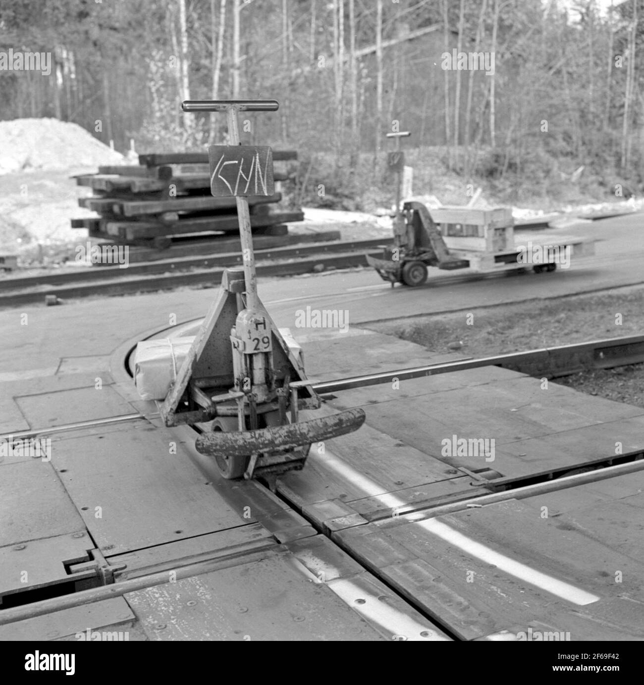 Conveyor ramp hi-res stock photography and images - Alamy