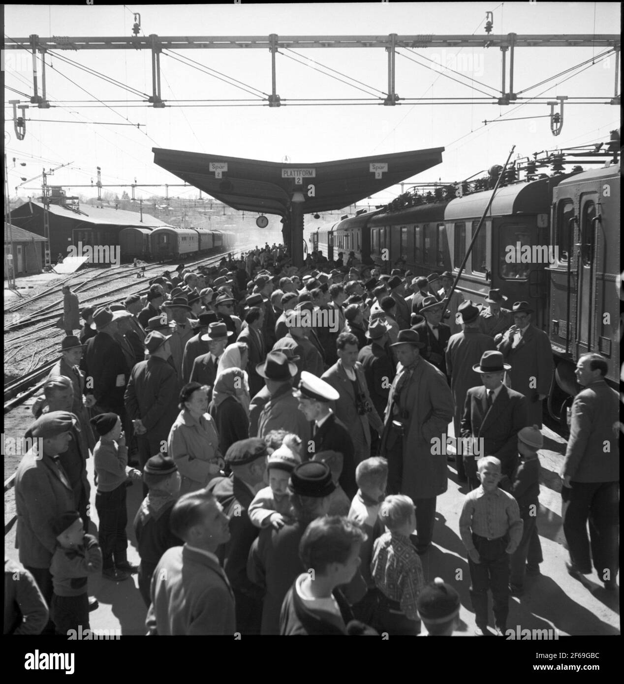 Electrification, test train, line Härnösand - Sundsvall Stock Photo - Alamy