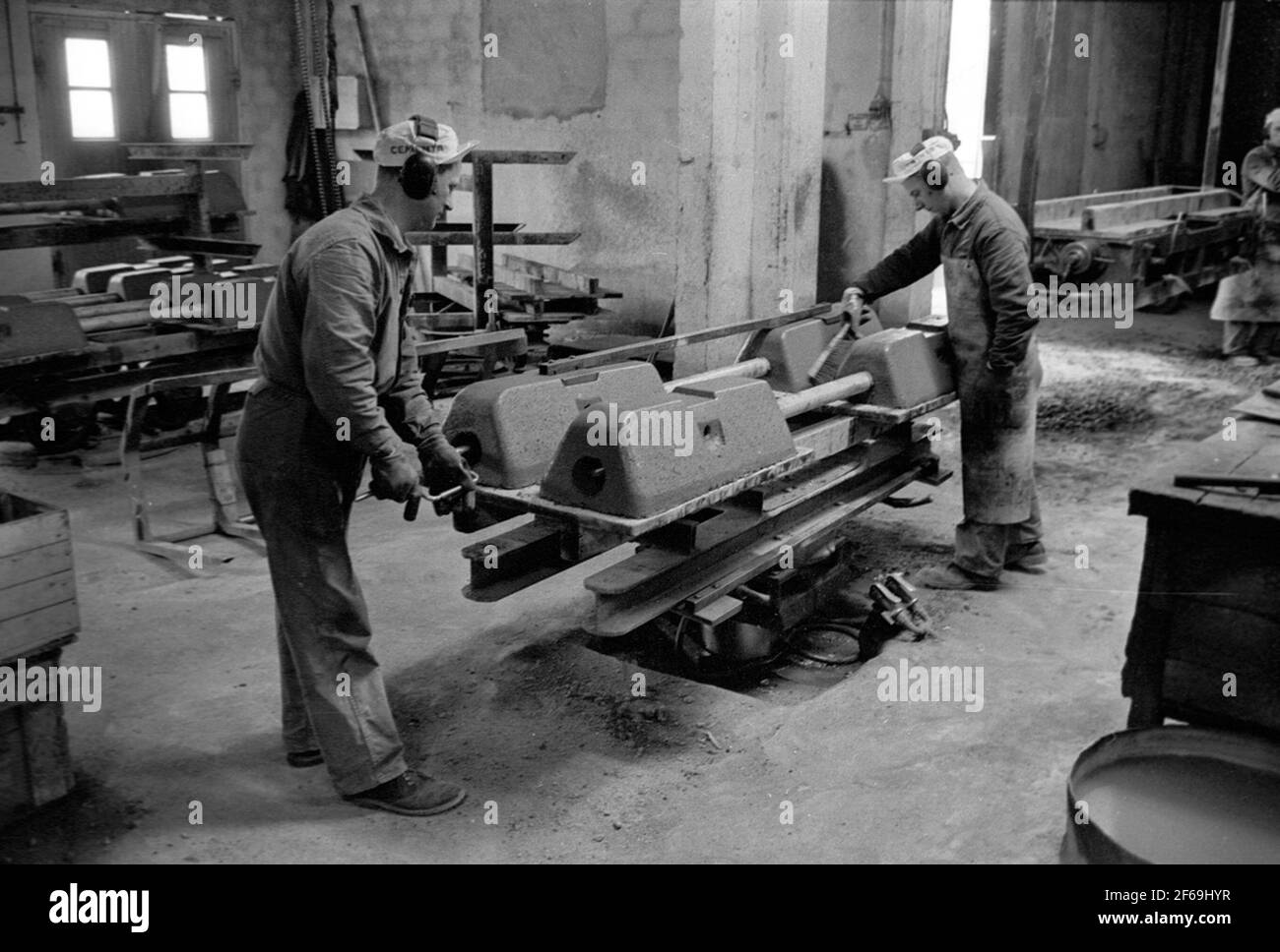 Manufacture of concrete slips. A-concrete, Vislanda Stock Photo - Alamy