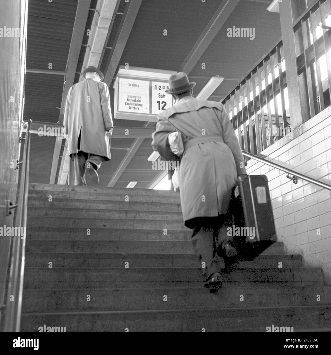 Centralized sign system for platform, central station Stock Photo - Alamy