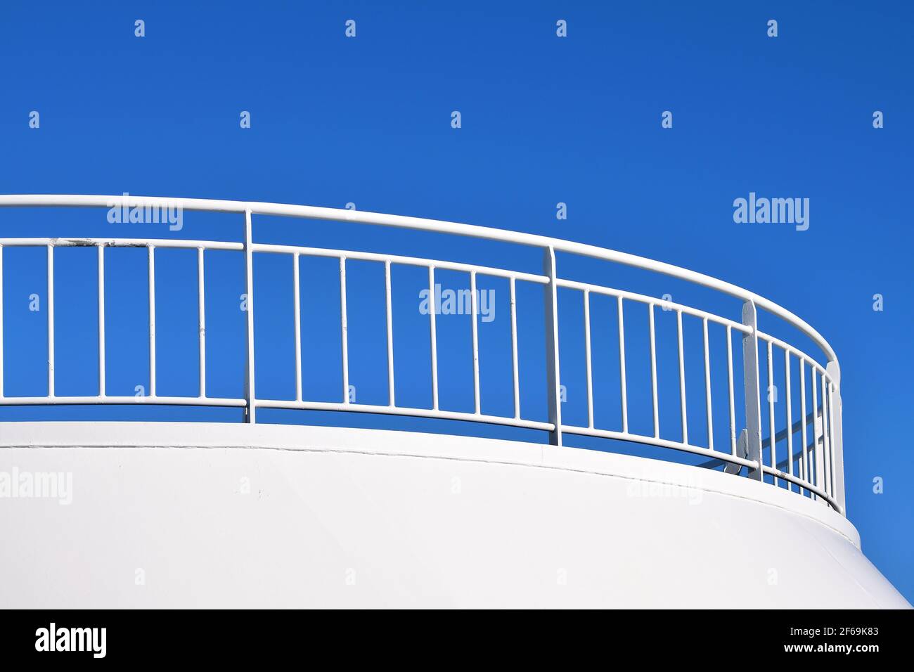 Curved parapet High Resolution Stock Photography and Images - Alamy
