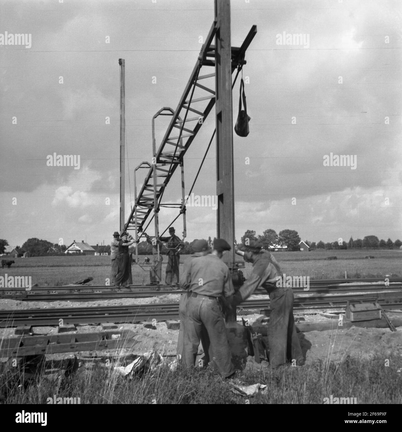 The electrification of the stretch Helsingborg-Hässleholm. Wiring ...