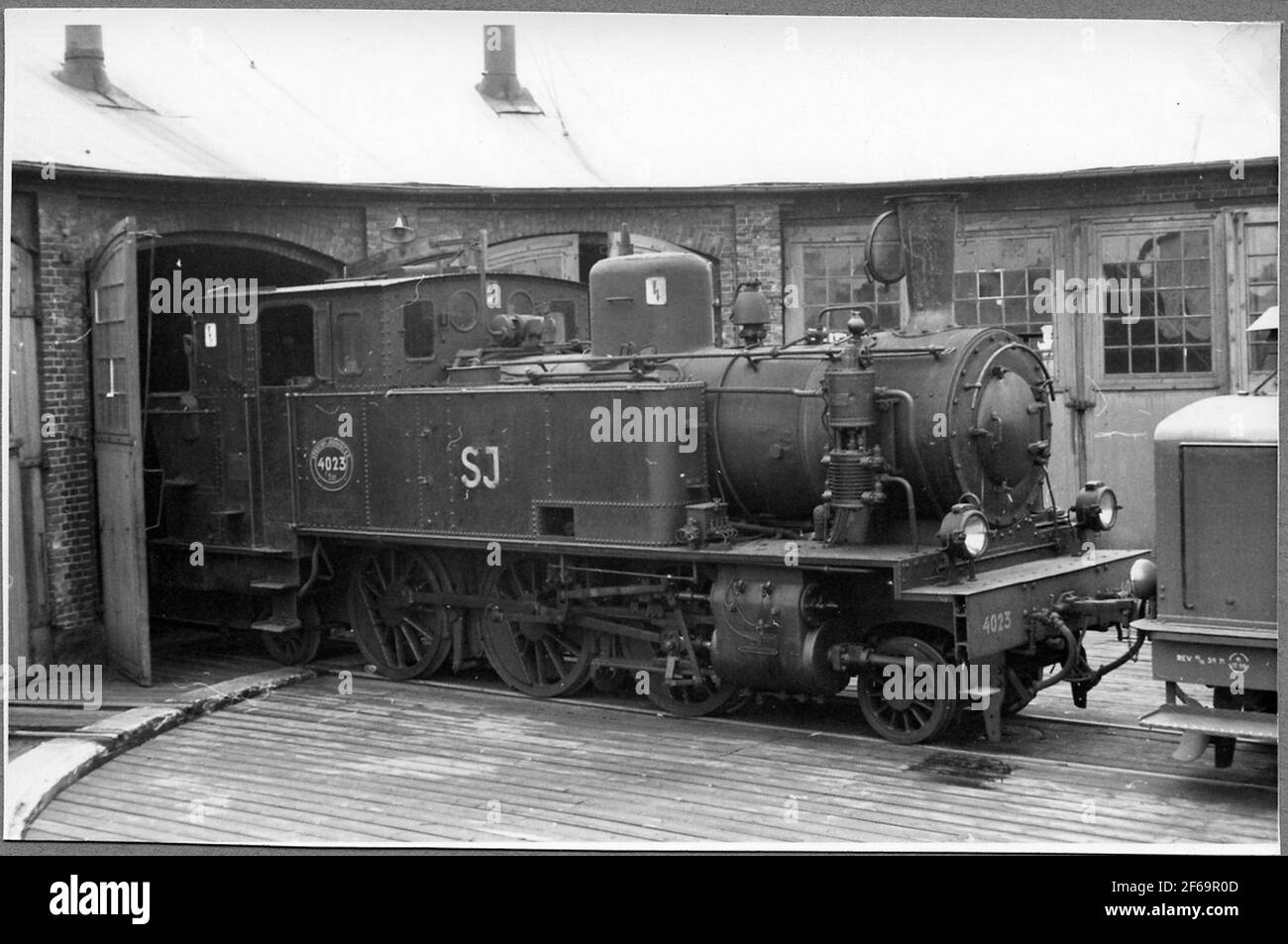 S2t hi-res stock photography and images - Alamy