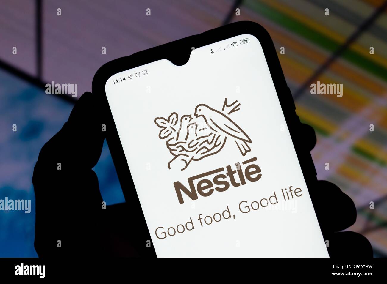 Nestle logo sign hi-res stock photography and images - Alamy