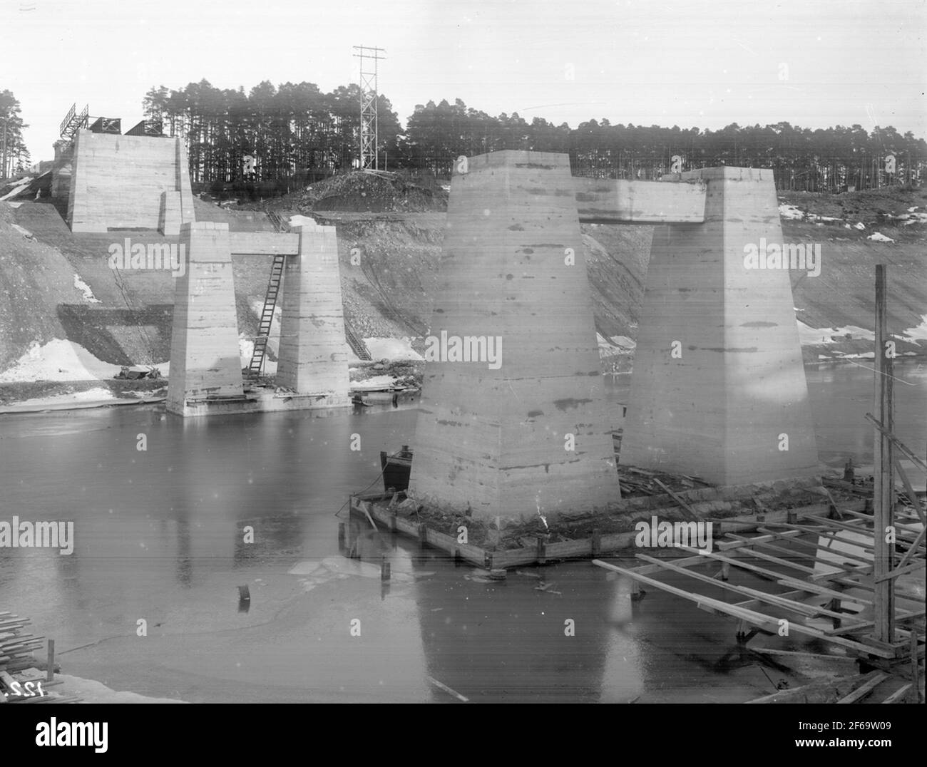 Södertälje channel. N Bridge support and S channel column ready Stock ...