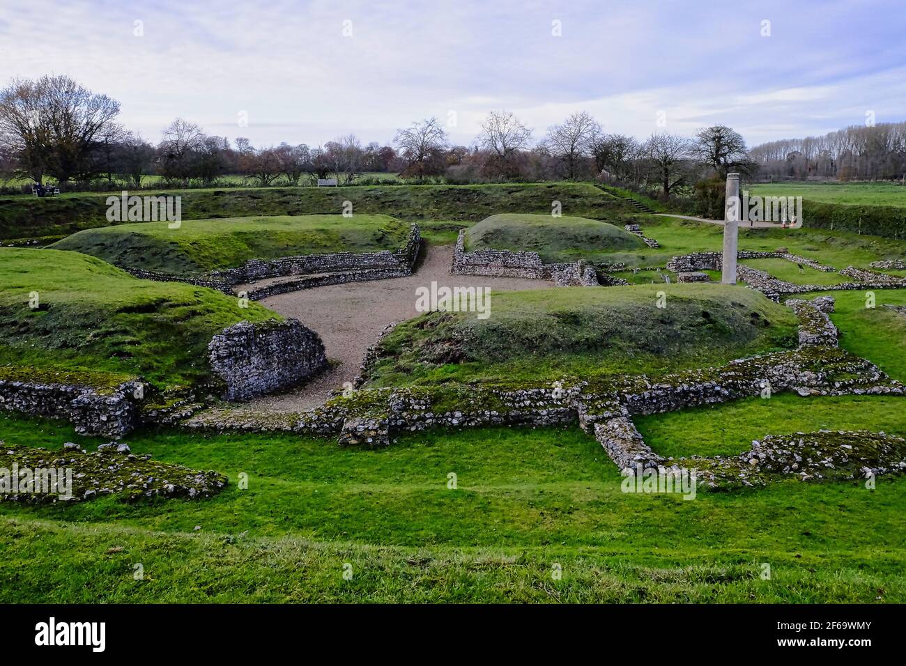 Ruins of the Roman amphitheatre at Verulamium, St Albans Stock Photo ...