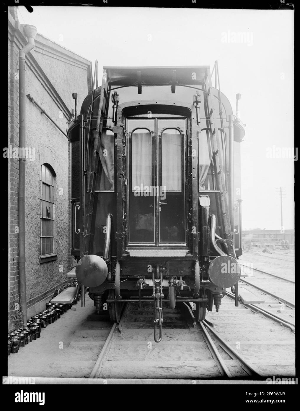 Cars built for the Bulgarian state tracks, BDZ ABF 288. The picture ...