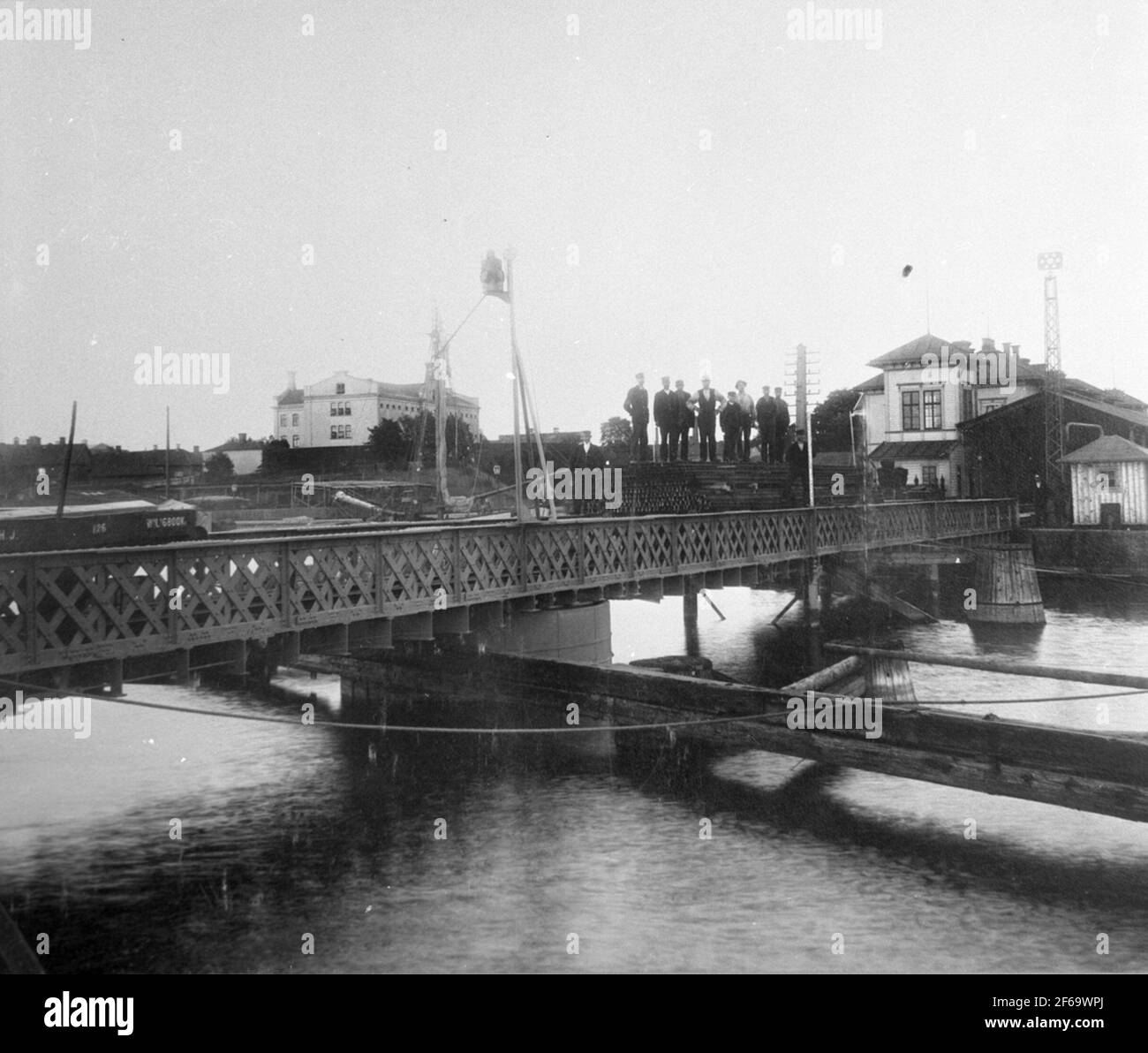 Railway bridge over Göta river. Foldable bro Stock Photo - Alamy