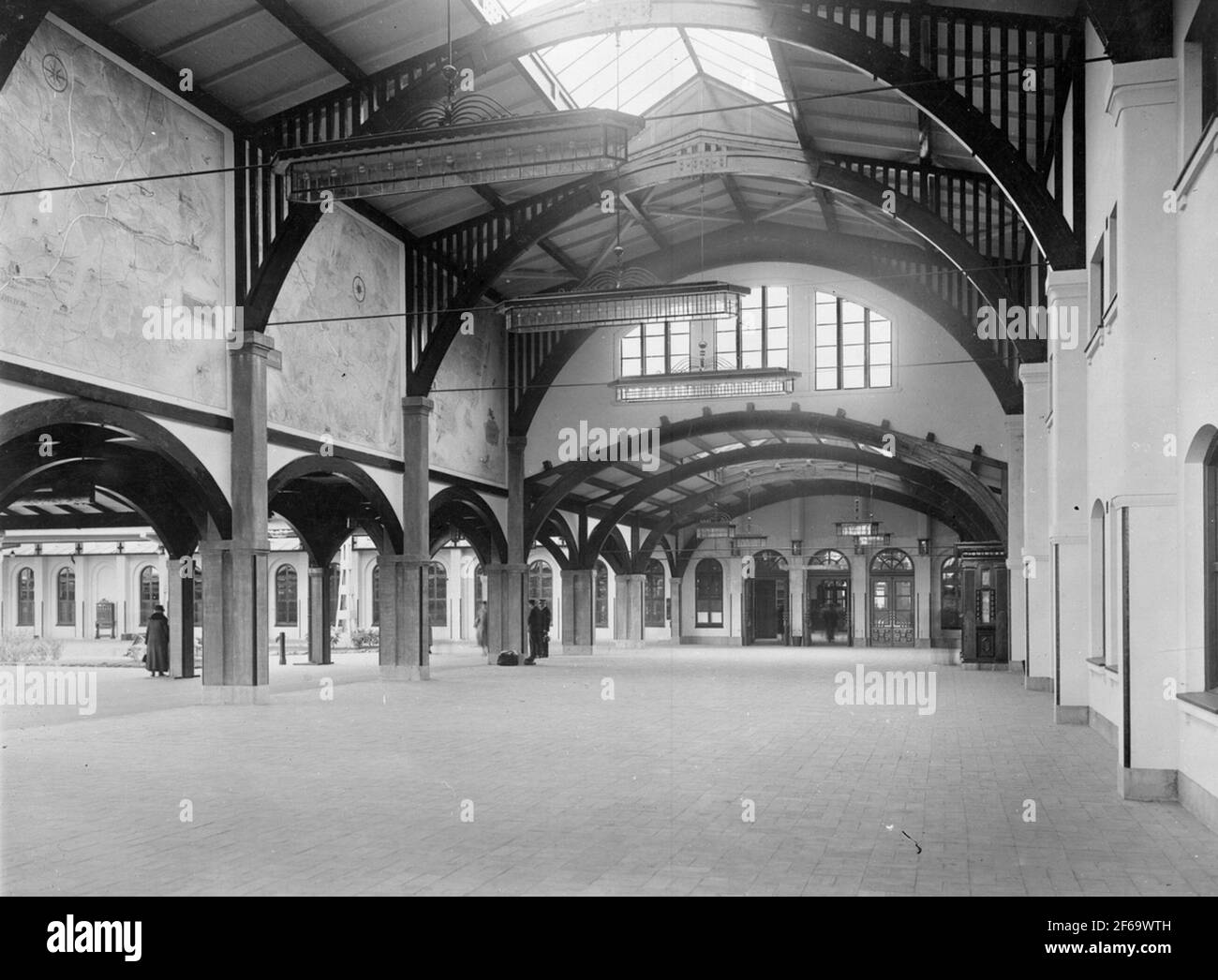 Platform for outgoing trains Stock Photo - Alamy
