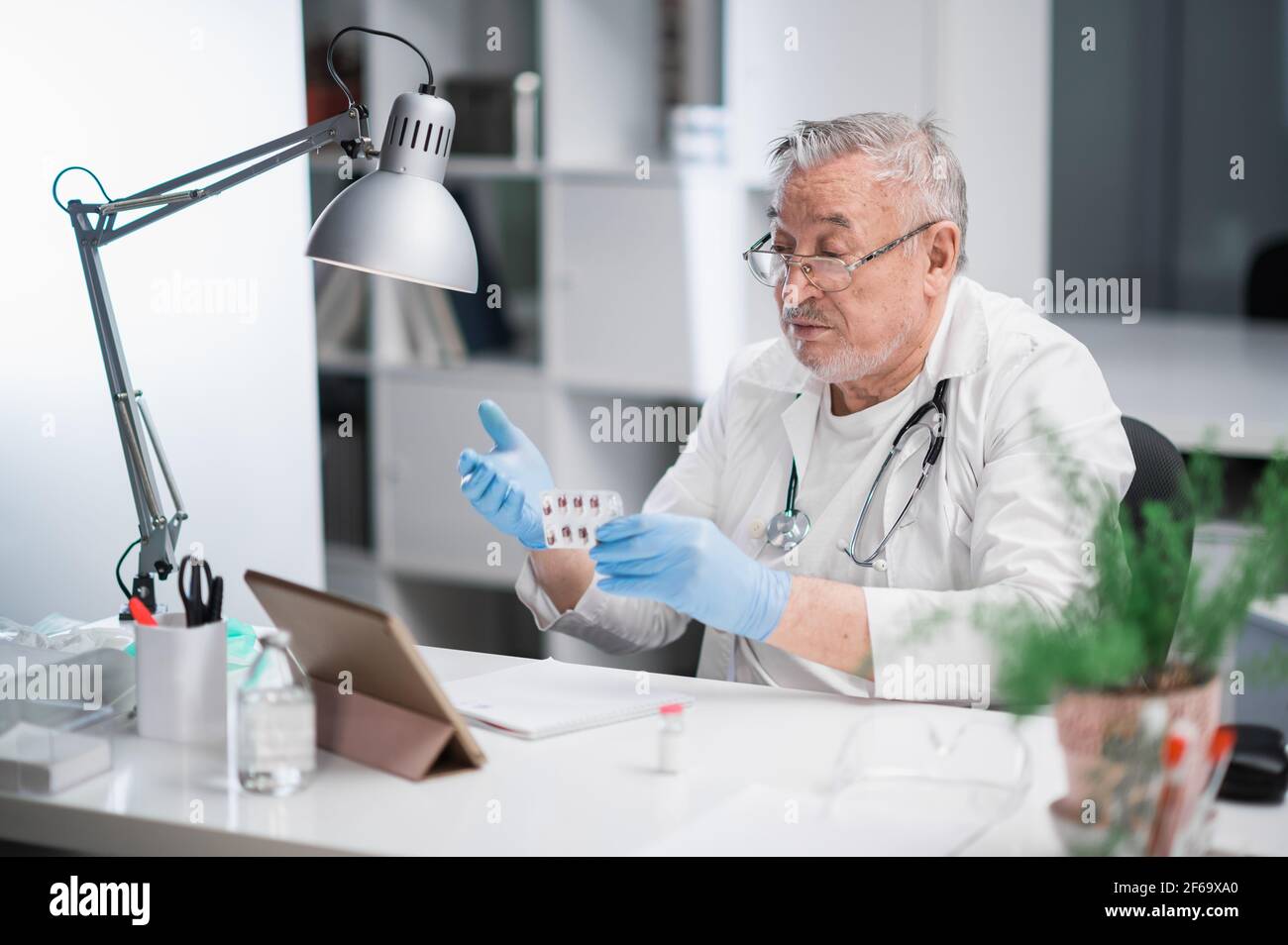 Online consultation medical detail hi-res stock photography and images ...