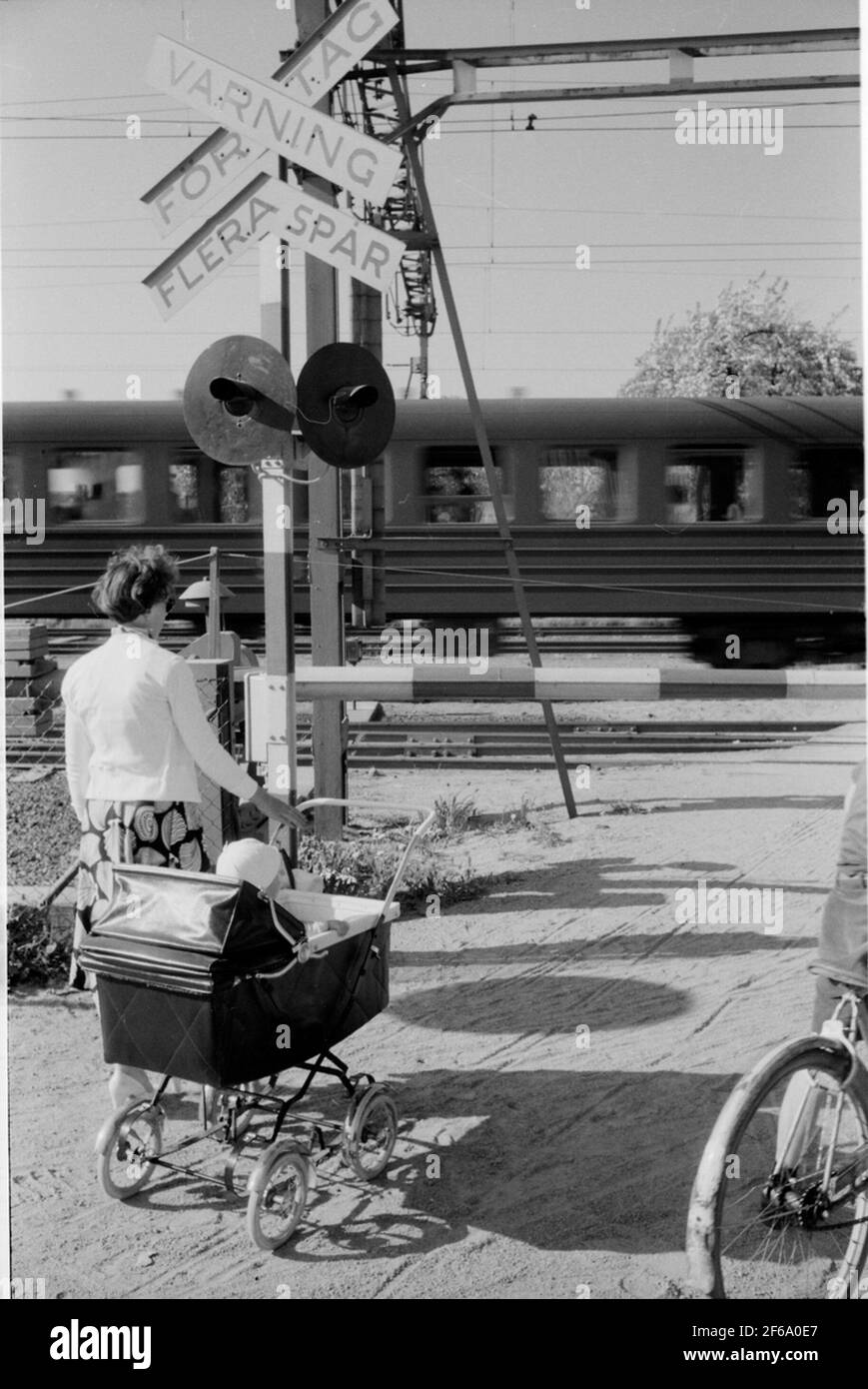 Gates crossing Black and White Stock Photos & Images - Alamy