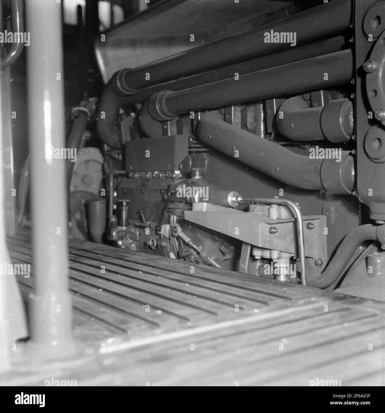 State Railways, SJ YB06 Mounting and Engine Details Photo: Machine ...