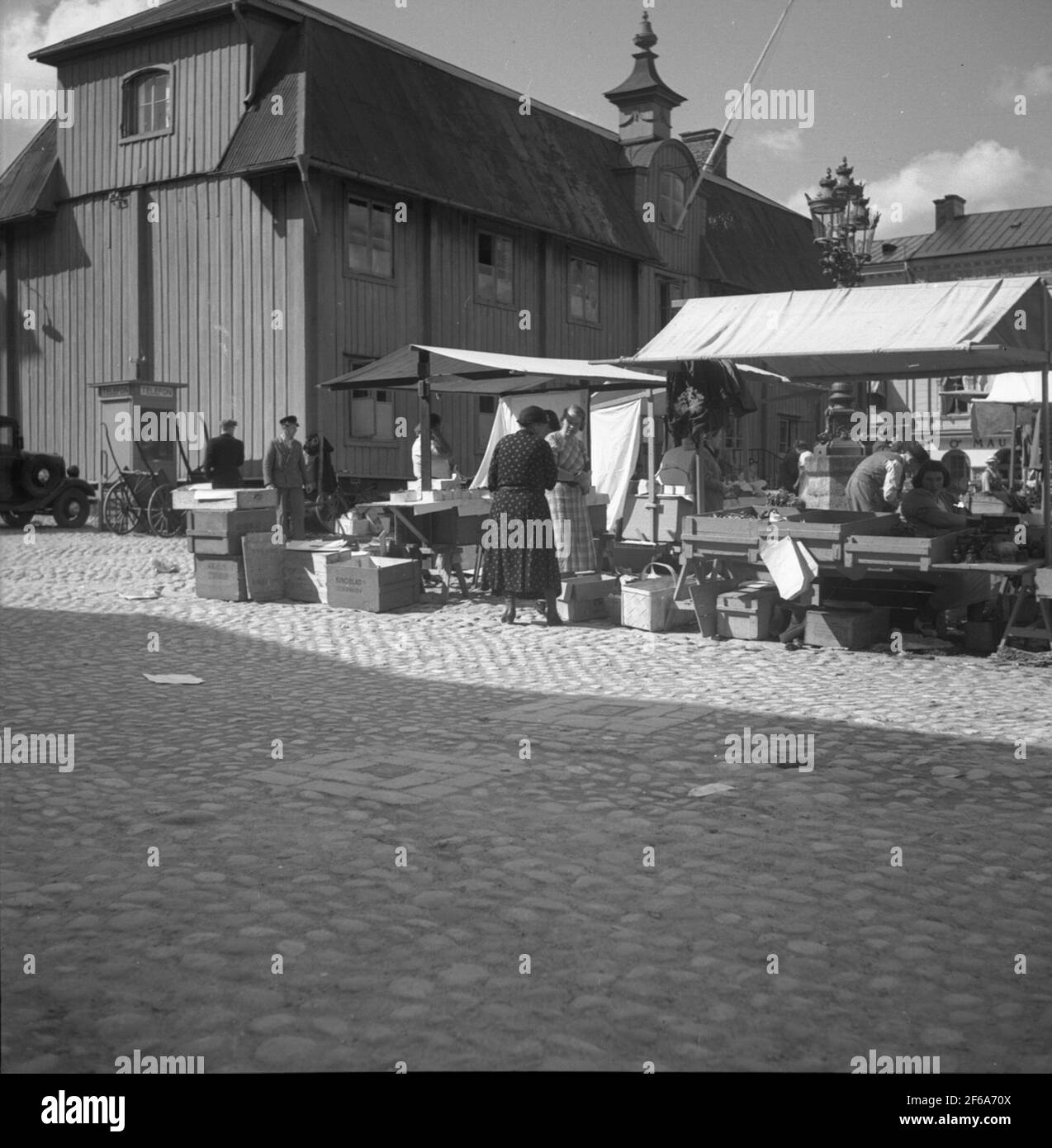 Trade square Black and White Stock Photos & Images - Alamy