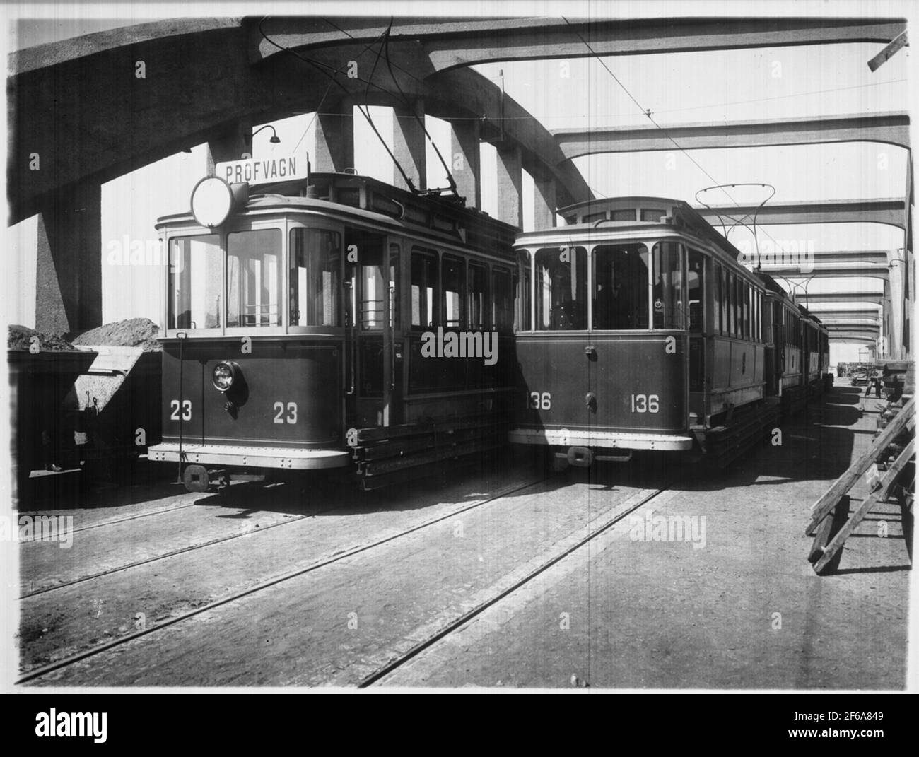 Sample load of viaduct, two trams Stock Photo - Alamy