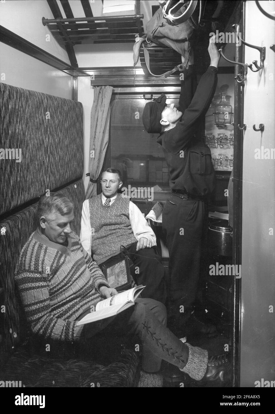 The state railways sleeper, SJ Co14, interior day use Stock Photo - Alamy