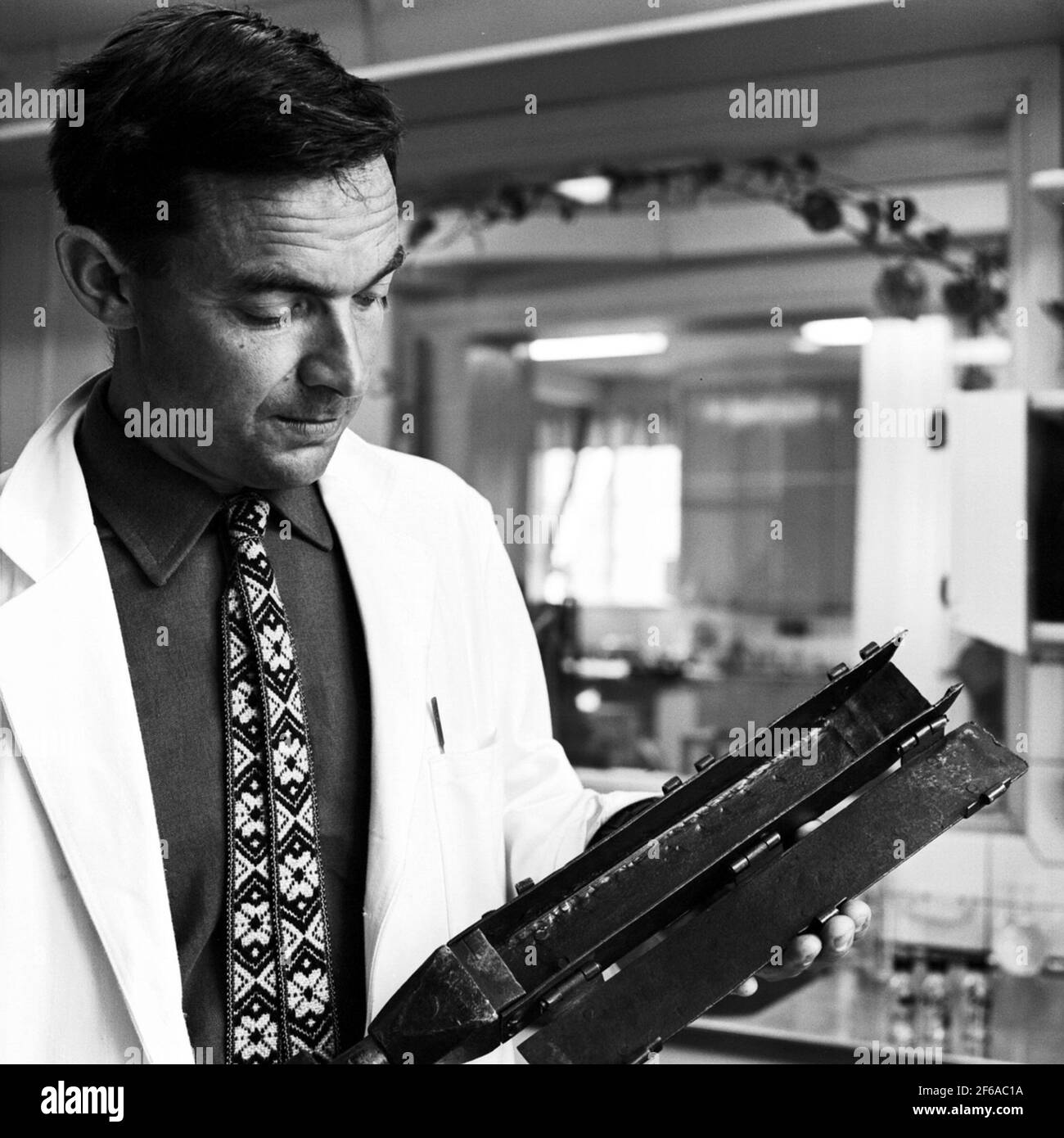 Engineer, geotechnical laboratory Stock Photo - Alamy