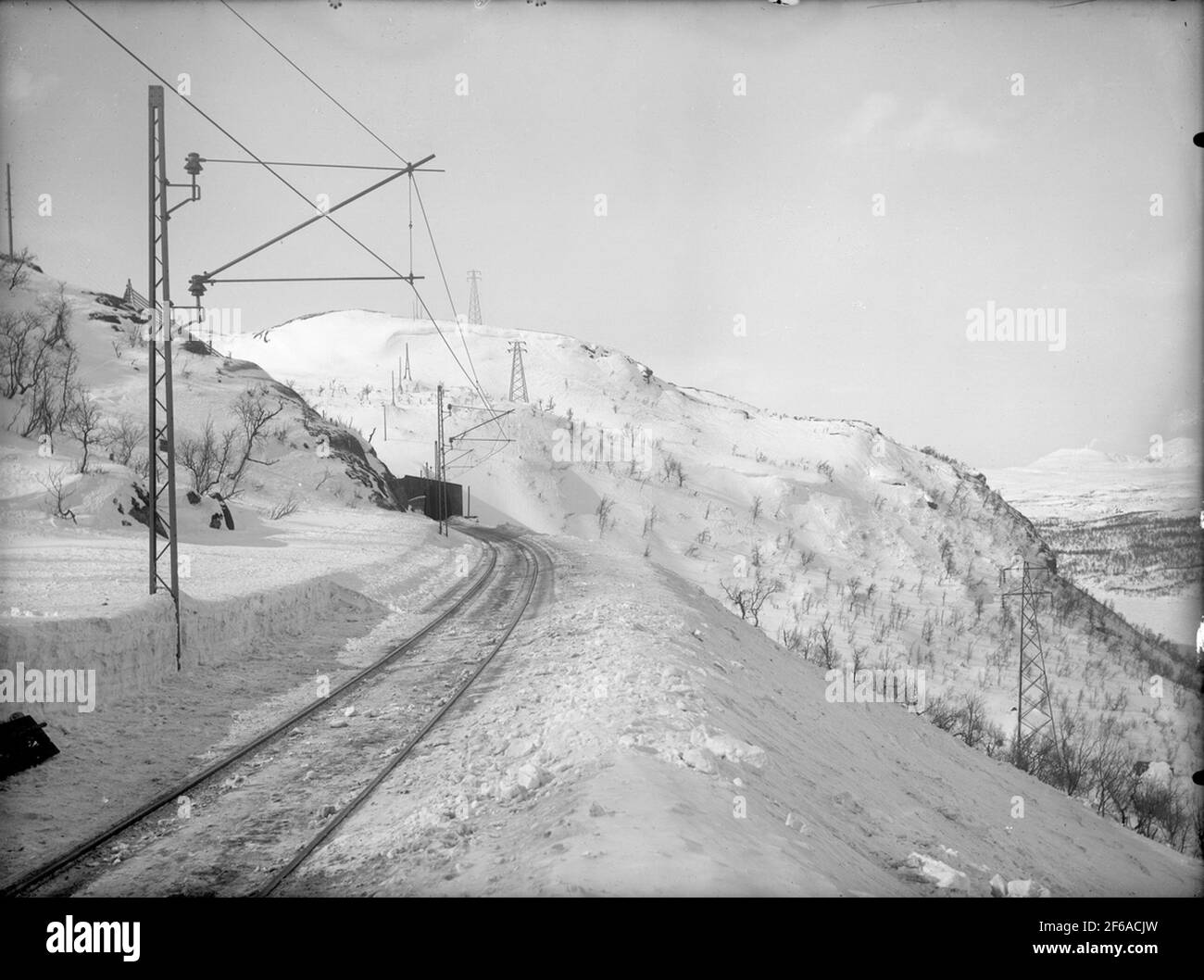 End train tunnel Black and White Stock Photos & Images - Alamy