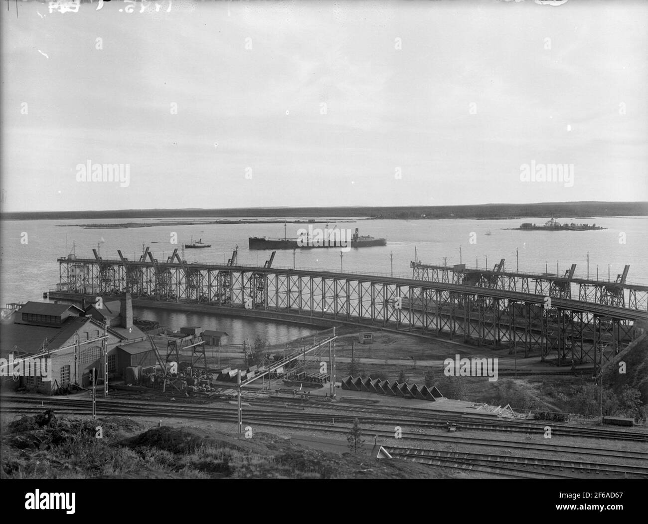 Loading island Black and White Stock Photos & Images - Alamy