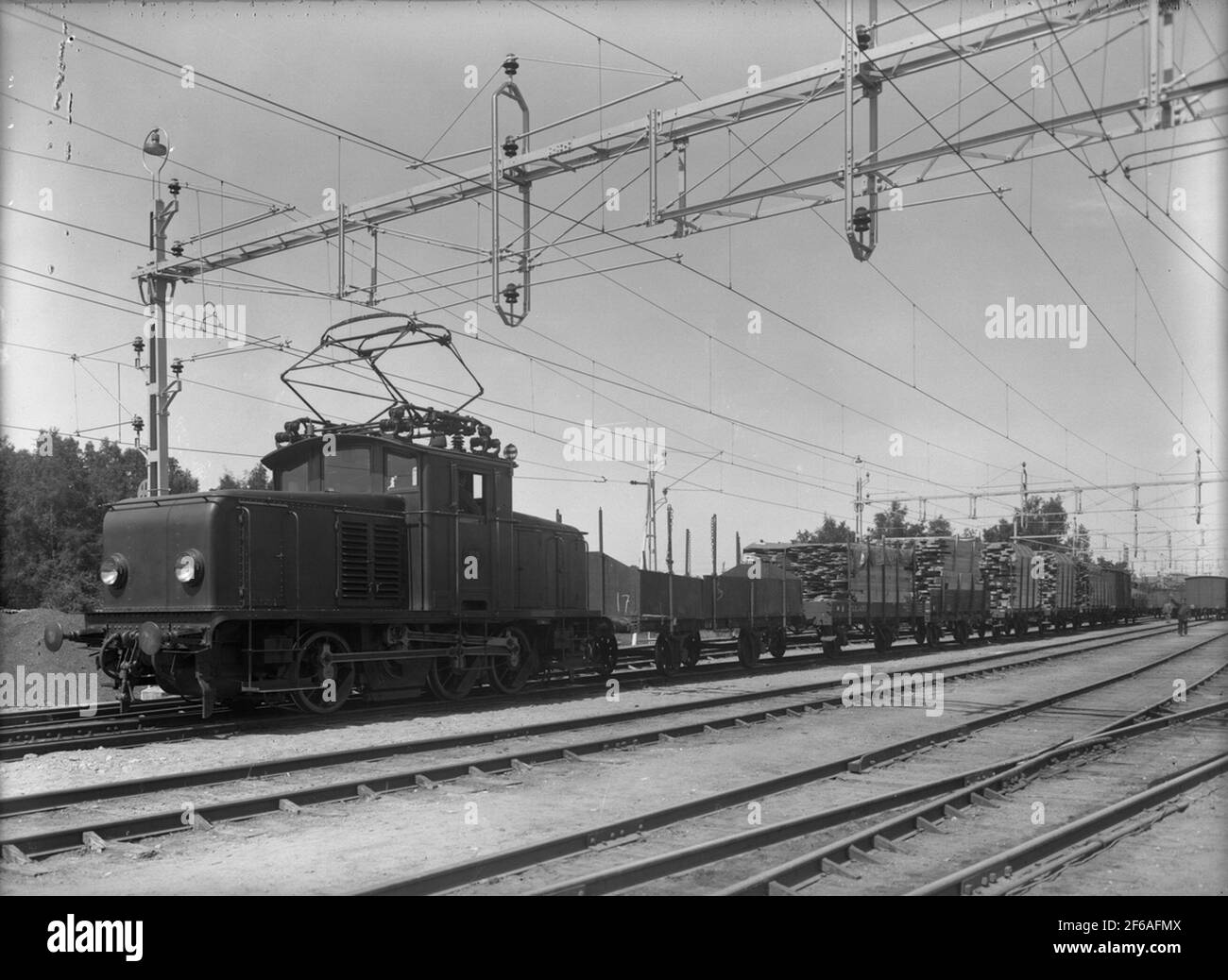The state's railways, SJ UB 169 with shift trains Stock Photo - Alamy