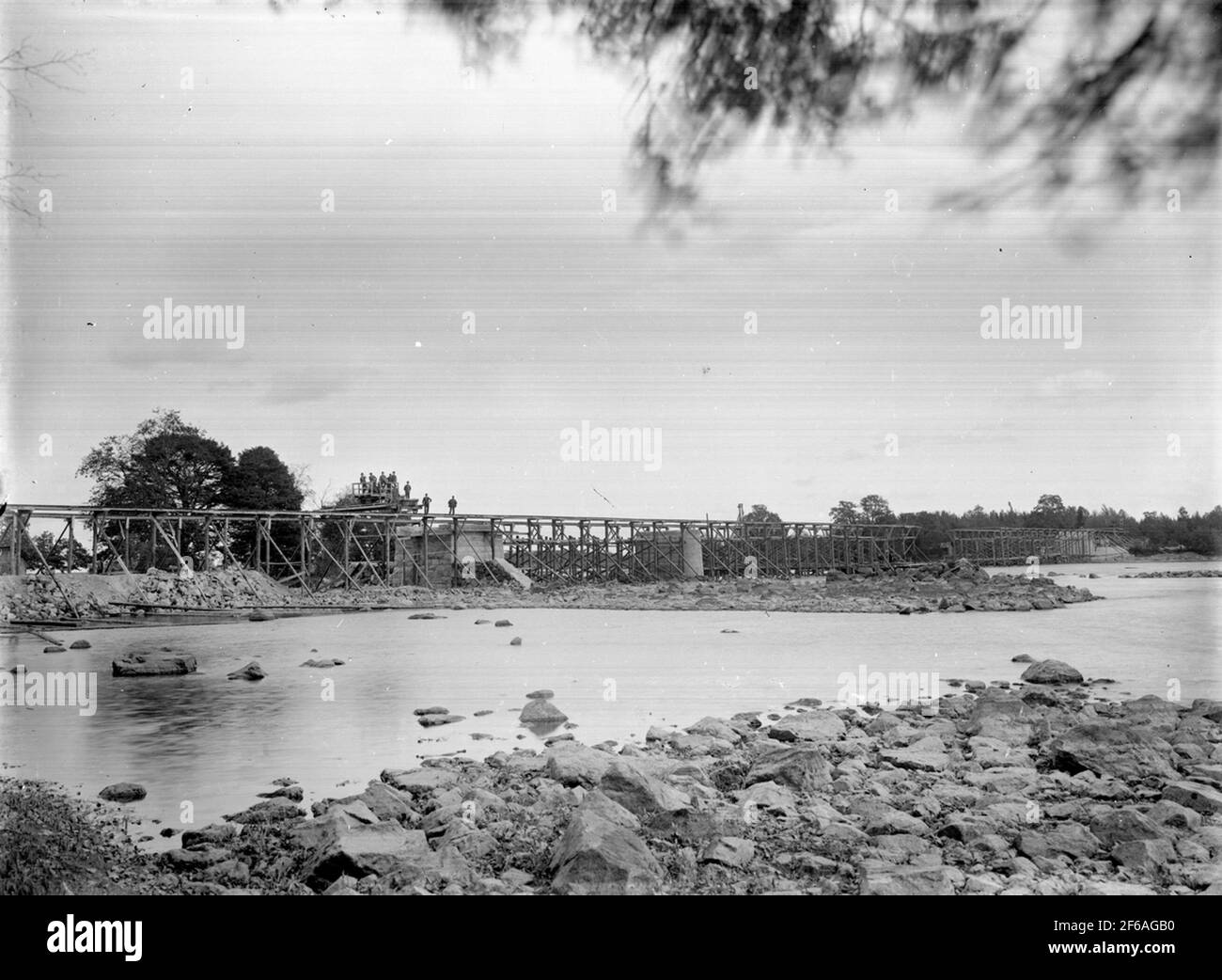 Bridge building over Dalälven Stock Photo - Alamy