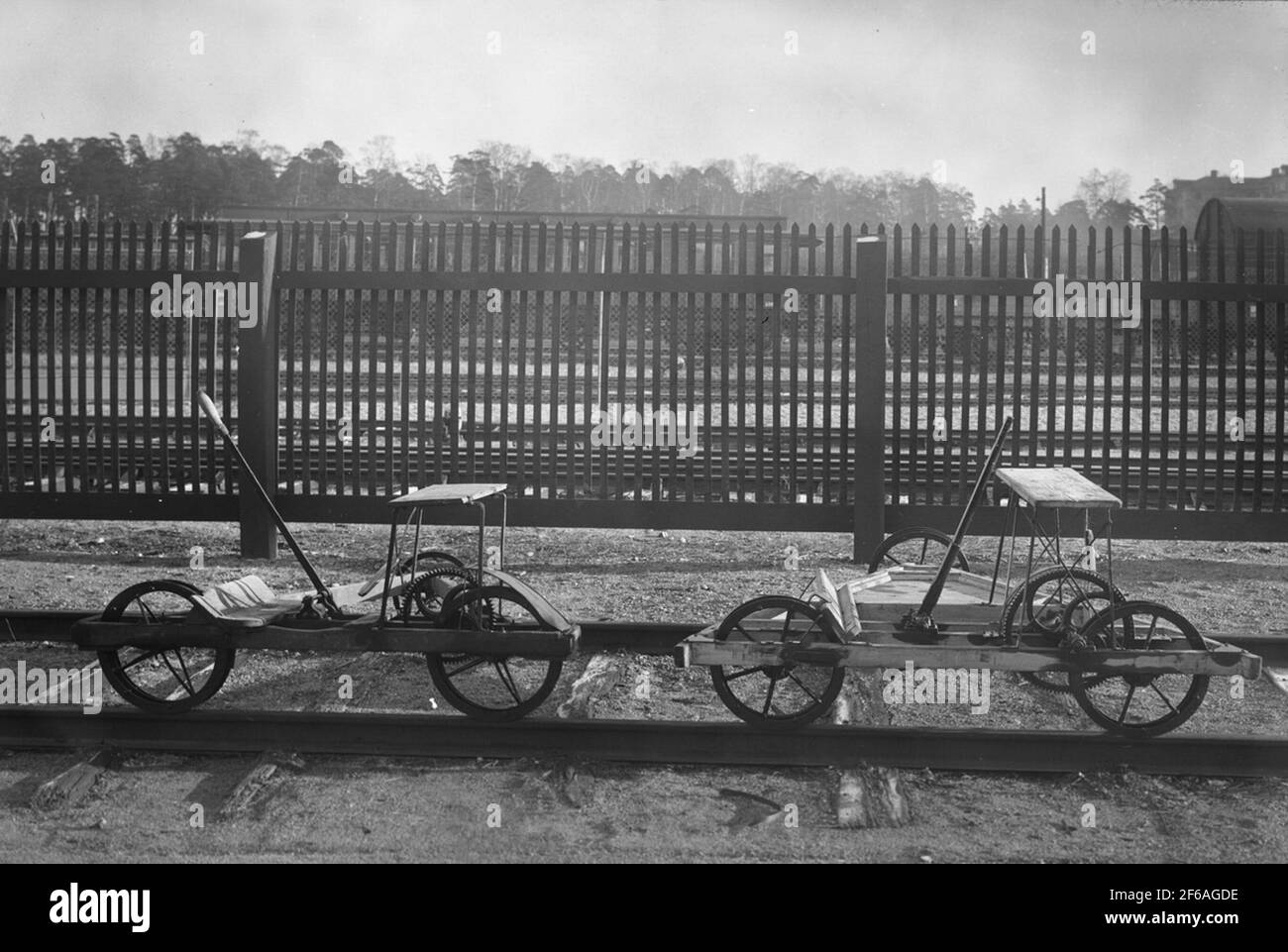 Three-wheel dressins; Jvm. From Norrköping, Tivv Hults Bruk 1908 sheet ...