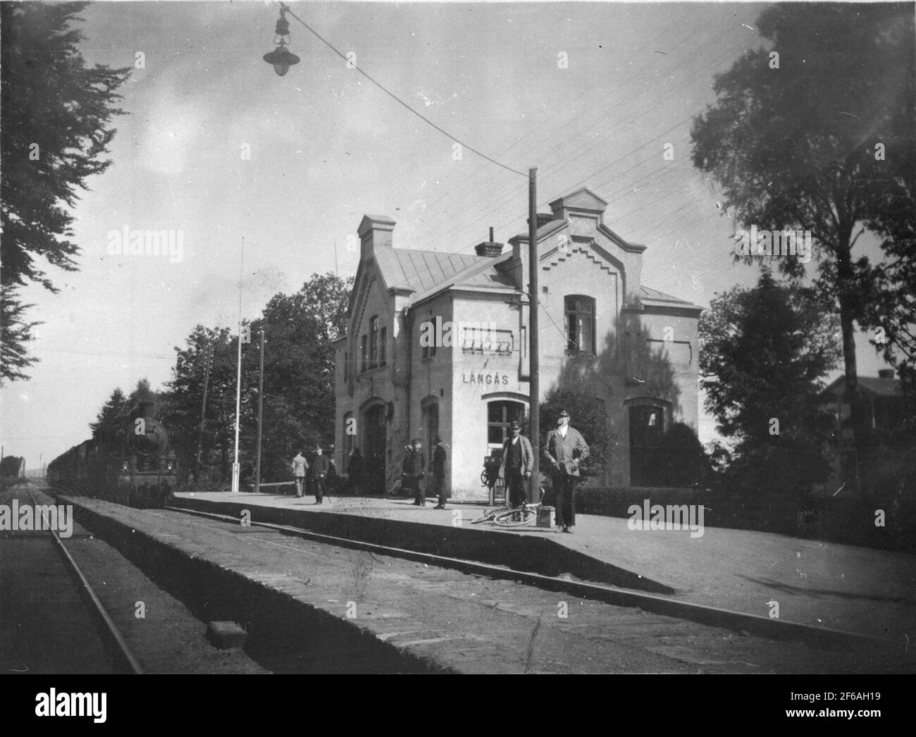 Cities service station Black and White Stock Photos & Images - Alamy