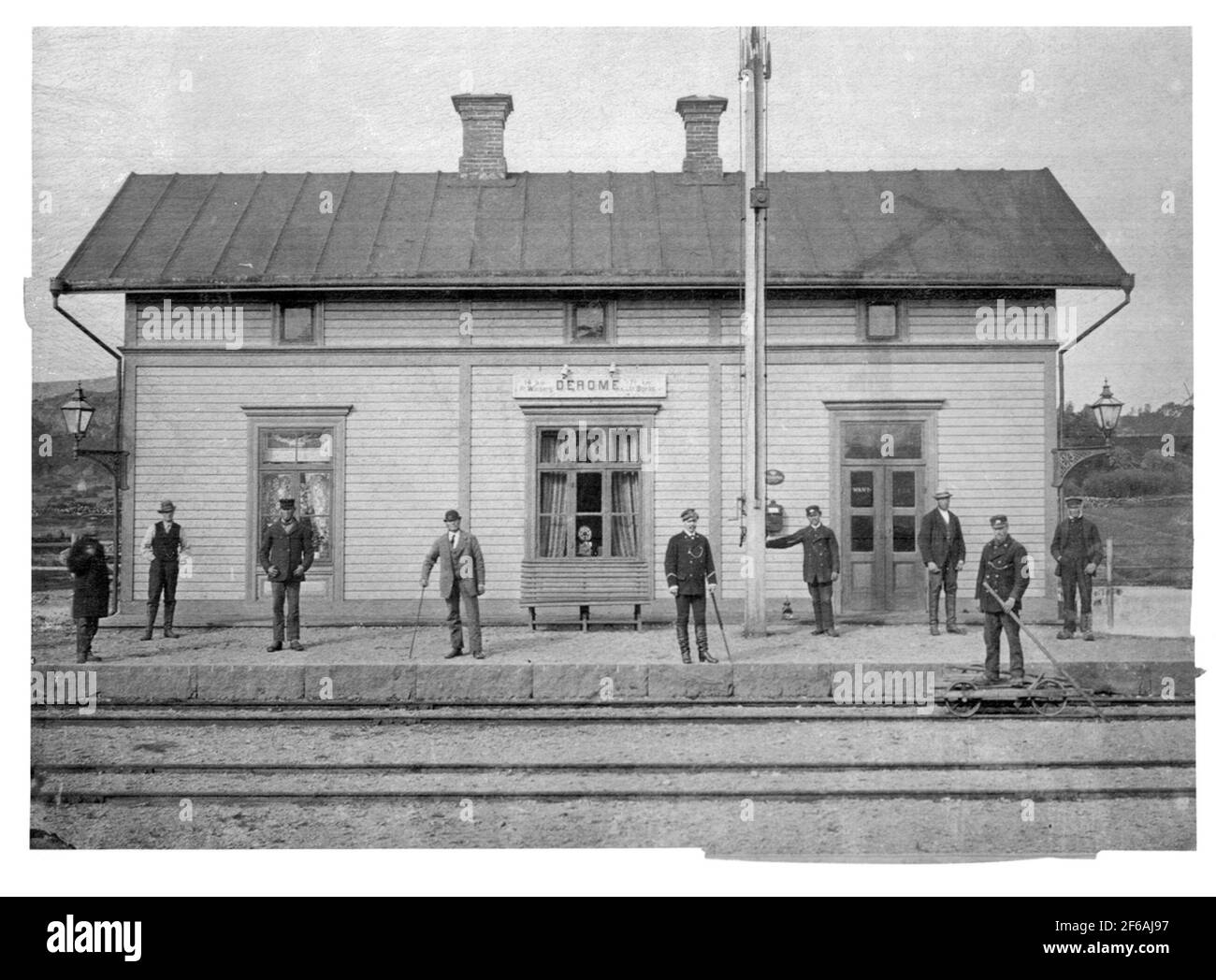 Derome hi-res stock photography and images - Alamy