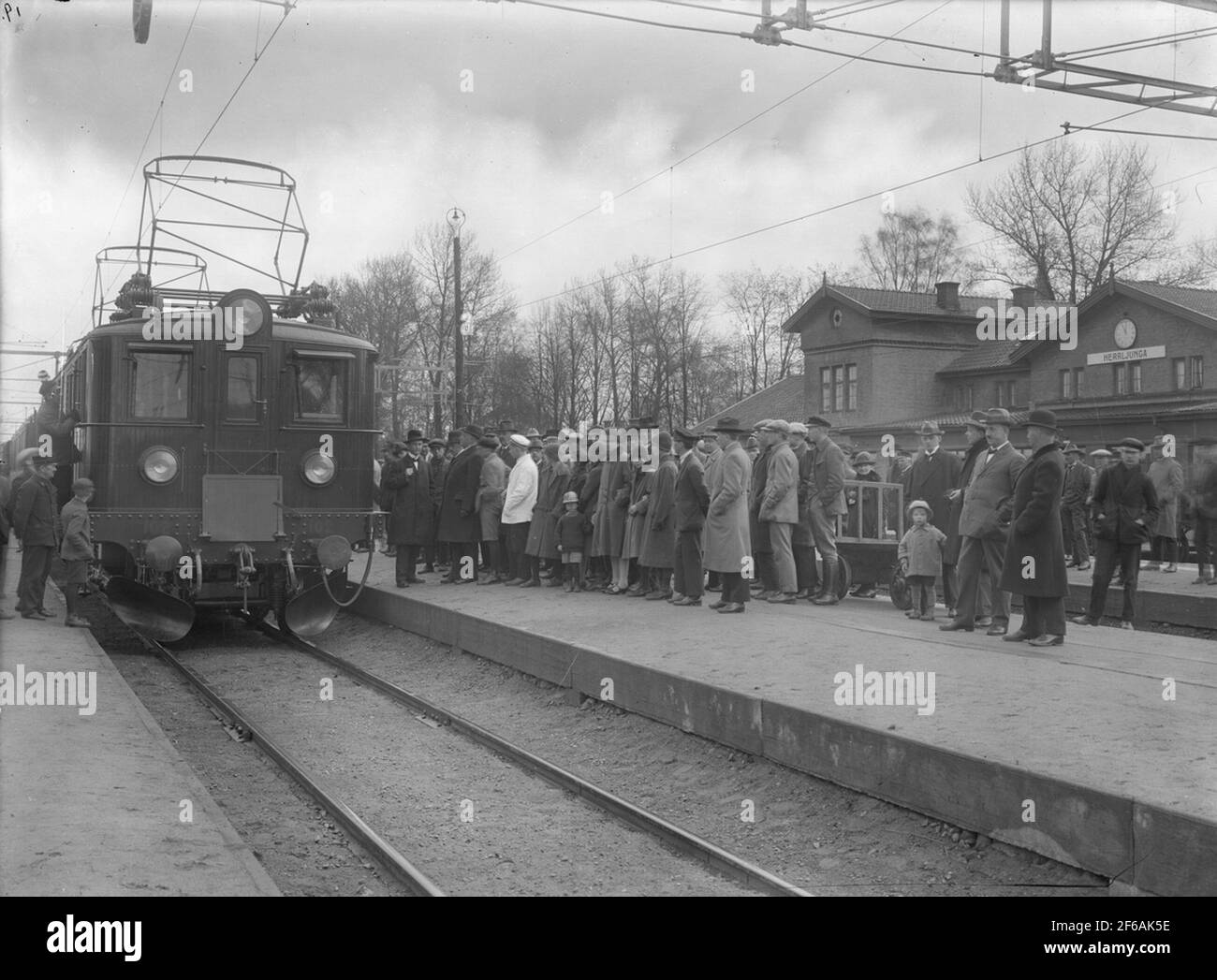 First electric locomotive Black and White Stock Photos & Images - Alamy