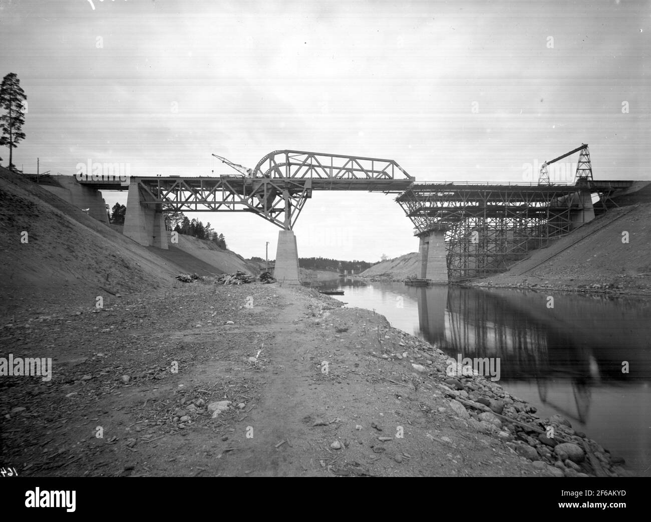 Bridge flap Black and White Stock Photos & Images - Alamy