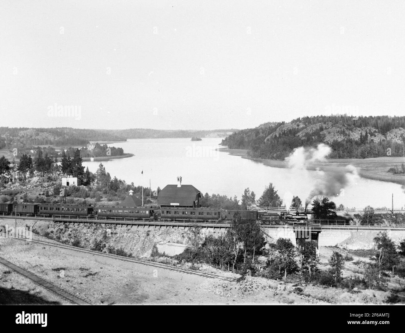 The station with a SJ Da-Lok by train Stock Photo - Alamy