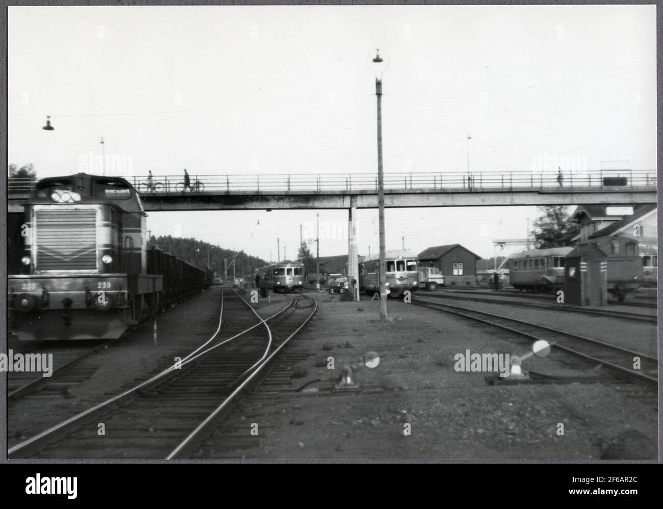 Rail buses and the state railways, SJ T43 239 at Evidaberg's railway ...