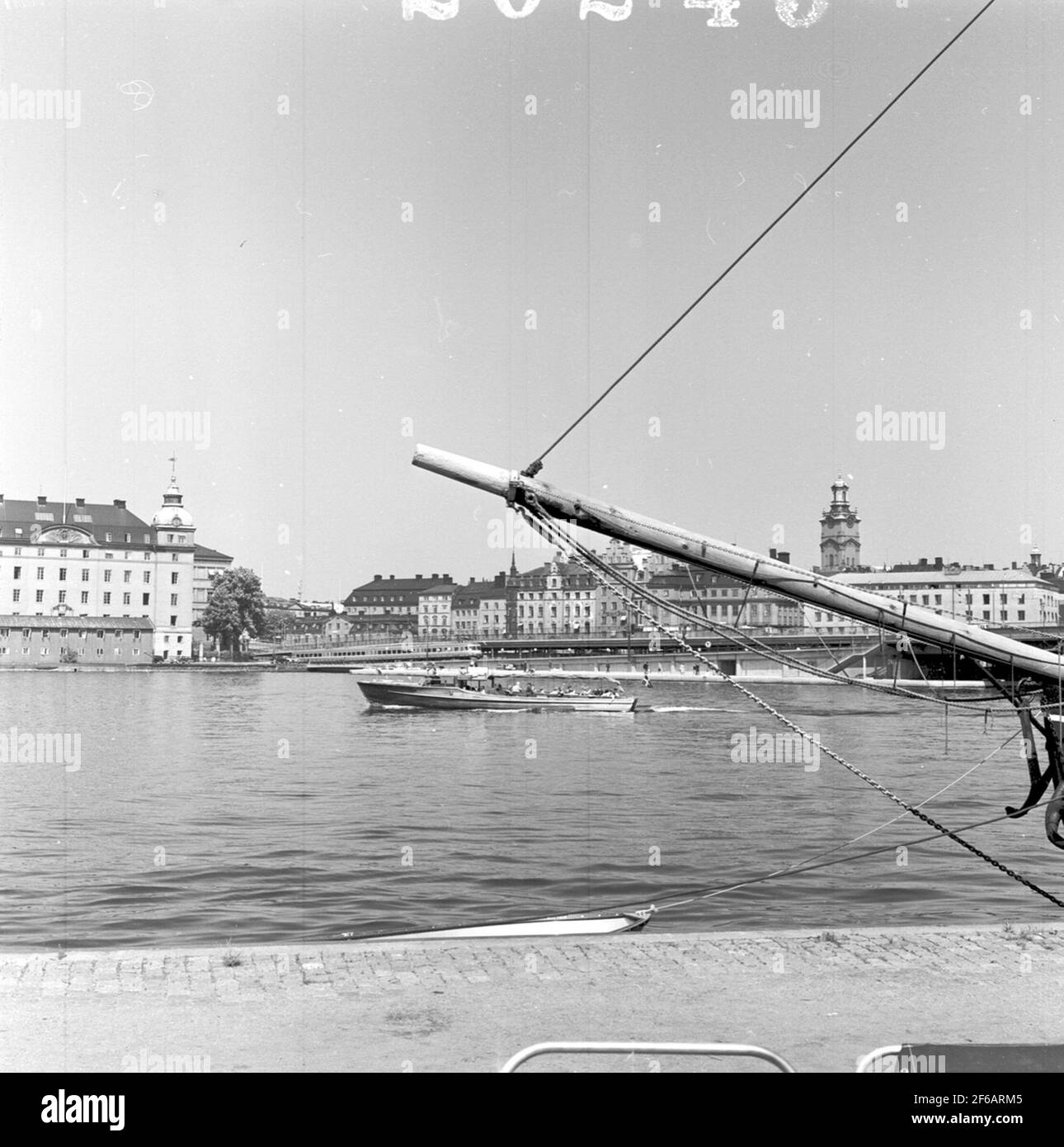 The state railways SJ Y0A2 at Riddarholmsbron, on the route between ...