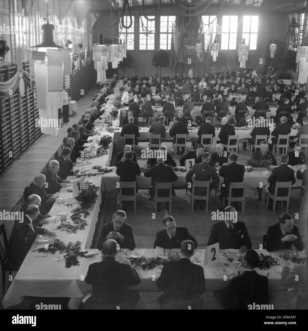 Dinner in Norrbotten Regiment's gym in Boden in connection with the ...