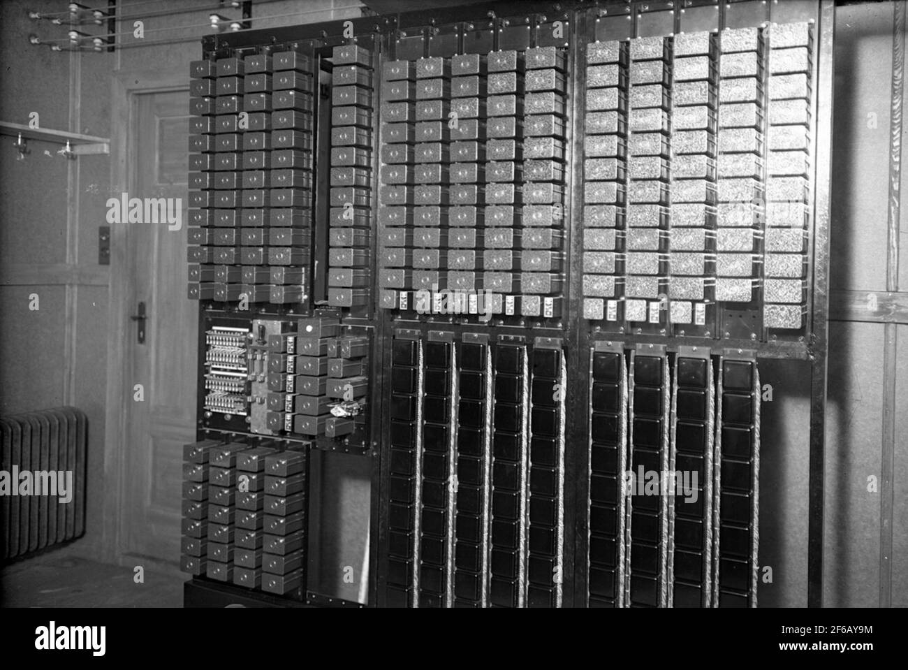 Automatic gear room Stock Photo - Alamy