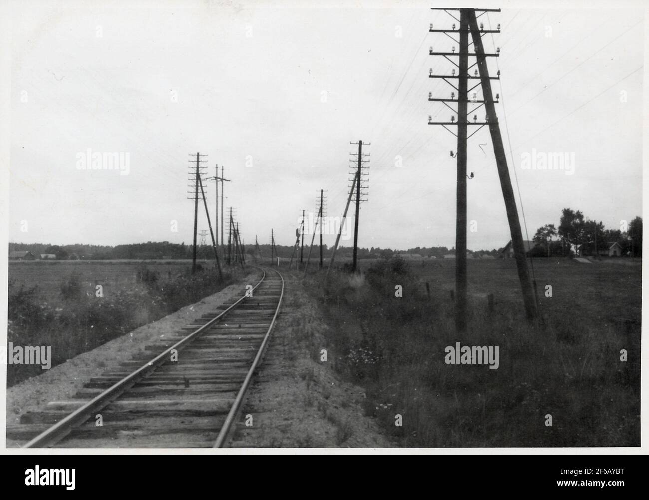 Power line crossing between Håkantorp and Ulvstorp, in the direction of ...