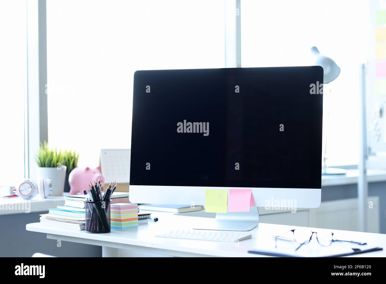 Desktop study hi-res stock photography and images - Alamy