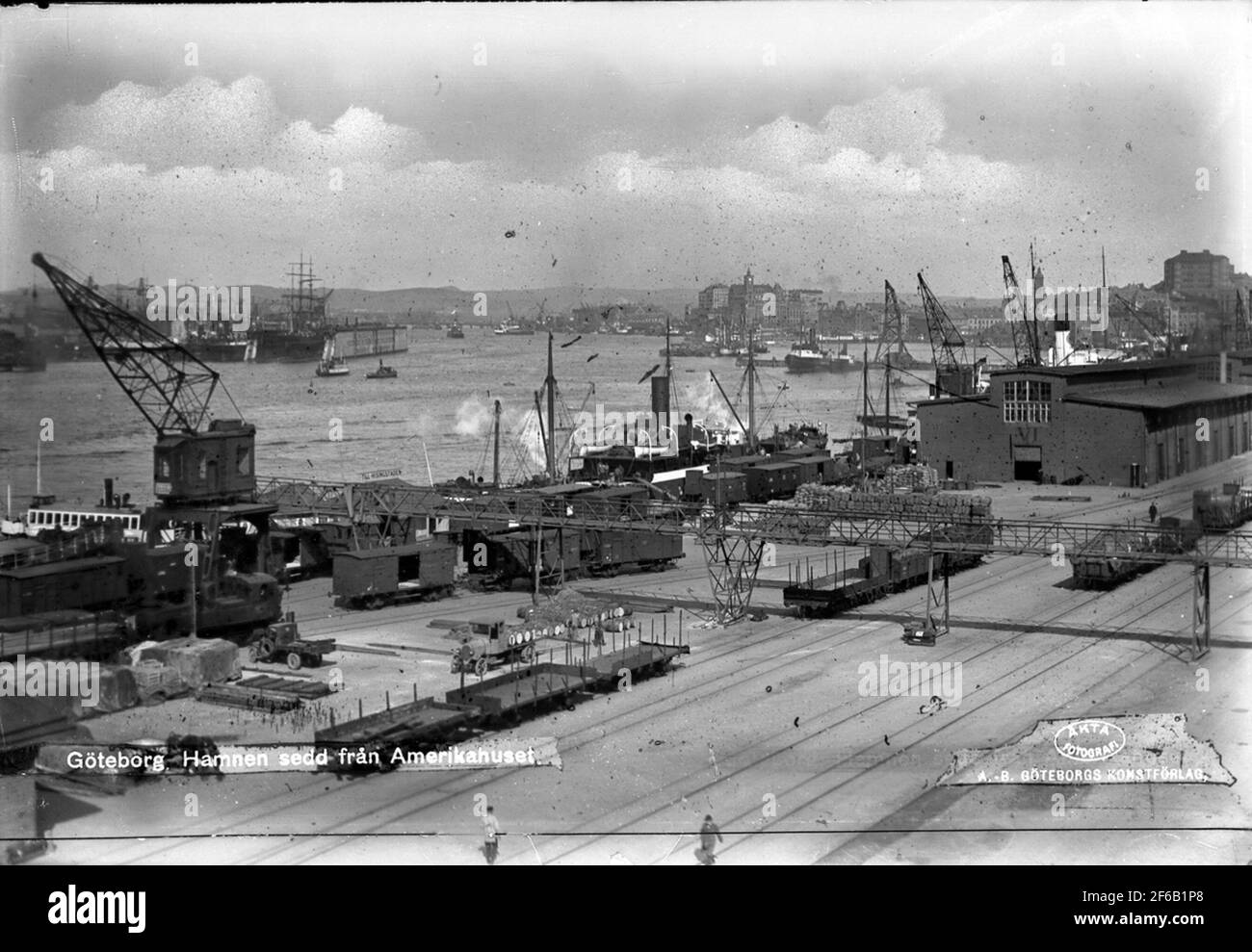 Seaport house Black and White Stock Photos & Images - Alamy