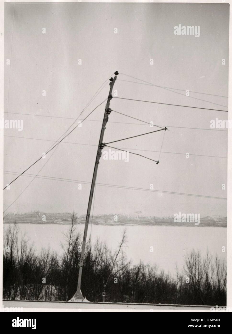 Damaged pole hi-res stock photography and images - Alamy